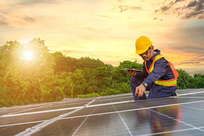 Protection des équipements photovoltaïques : la gamme PV³ - professionnel | Legrand